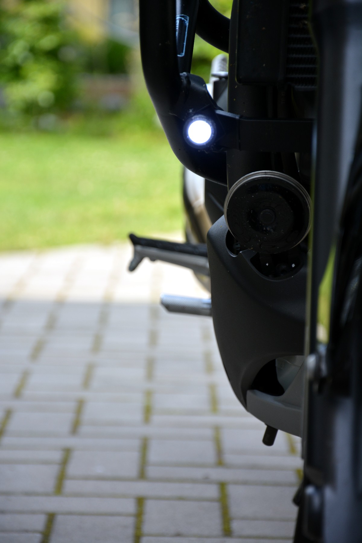 Mini universal LED Tagfahrlicht Standlicht Positionslicht DRL Motorrad ...